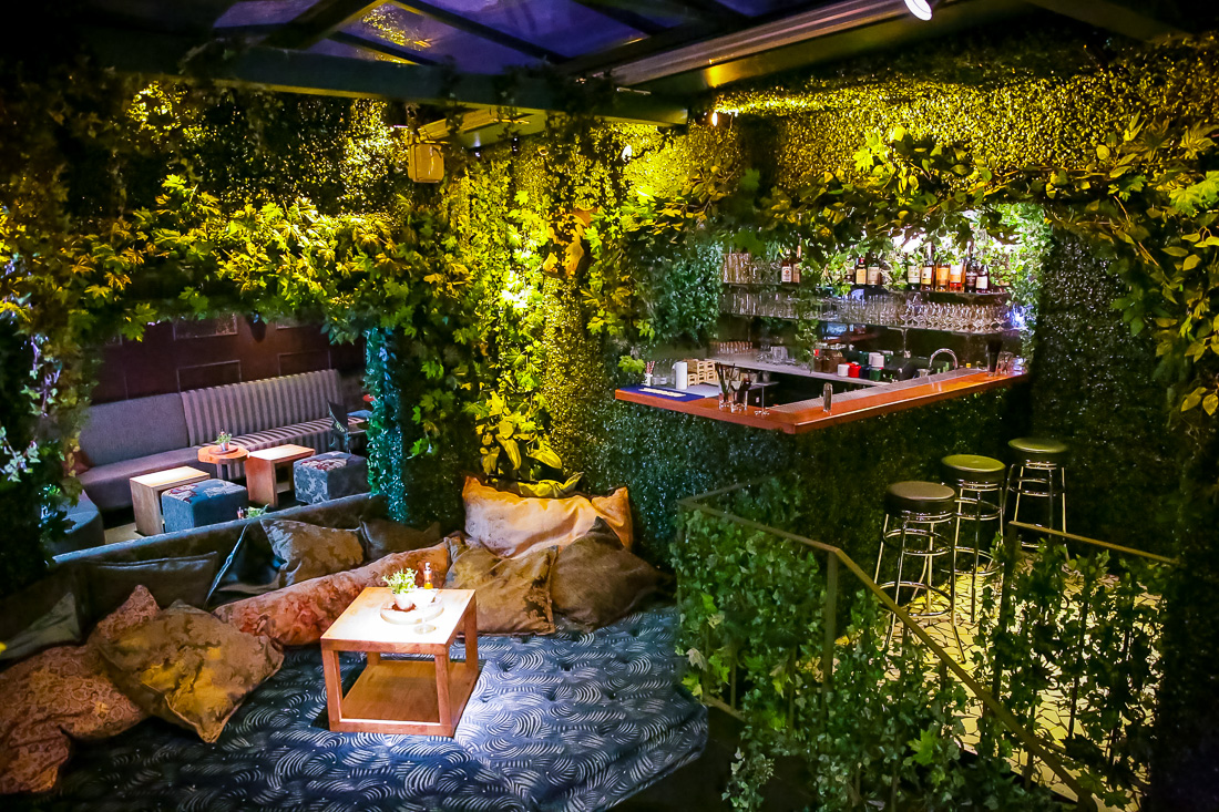Bar e restaurante simula uma floresta em plena São Paulo | CASA.COM.BR