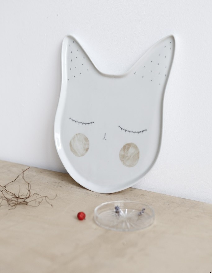 Um prato super fofo em formato de gato | CASA.COM.BR