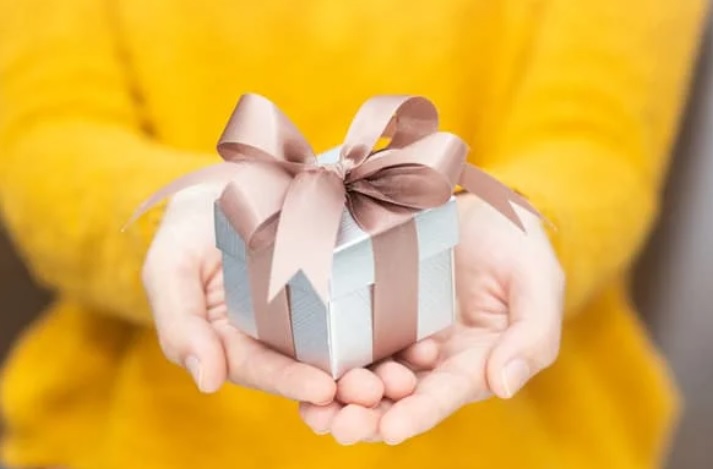 35 dicas de presentes de até 100 reais para homens e mulheres | CASA.COM.BR